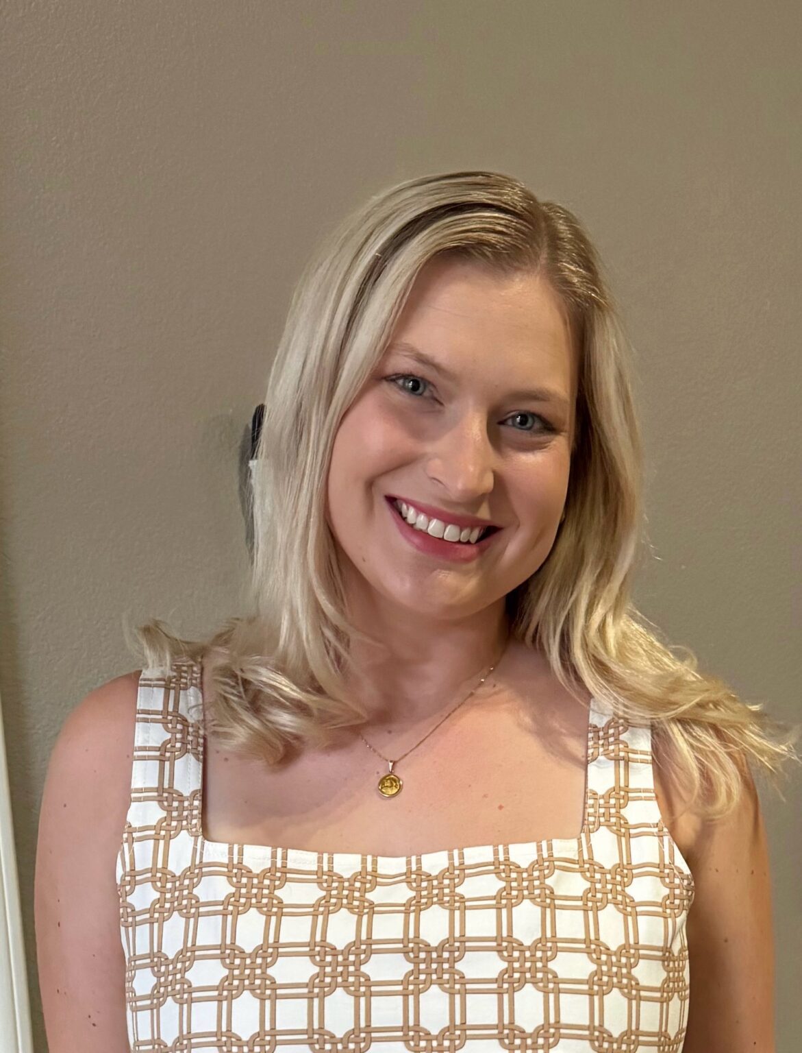 Holly Kurisky | Compassionate LPC-Associate at Let’sTalk! Counseling
